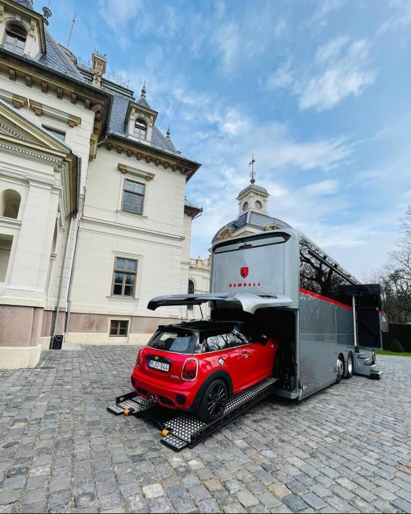 15+ Luxury Motor Homes Design That Feel Like 5-Star Hotels